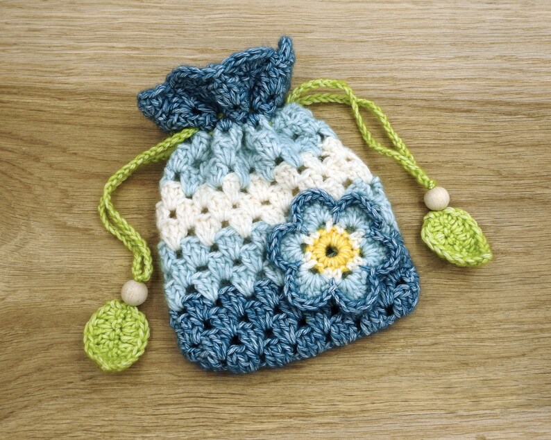 Crochet Flower Drawstring Pouch Pattern, Floral Keepsake Bag, Reusable ...