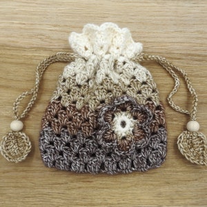 Crochet Flower Drawstring Pouch Pattern, Floral Keepsake Bag, Reusable ...