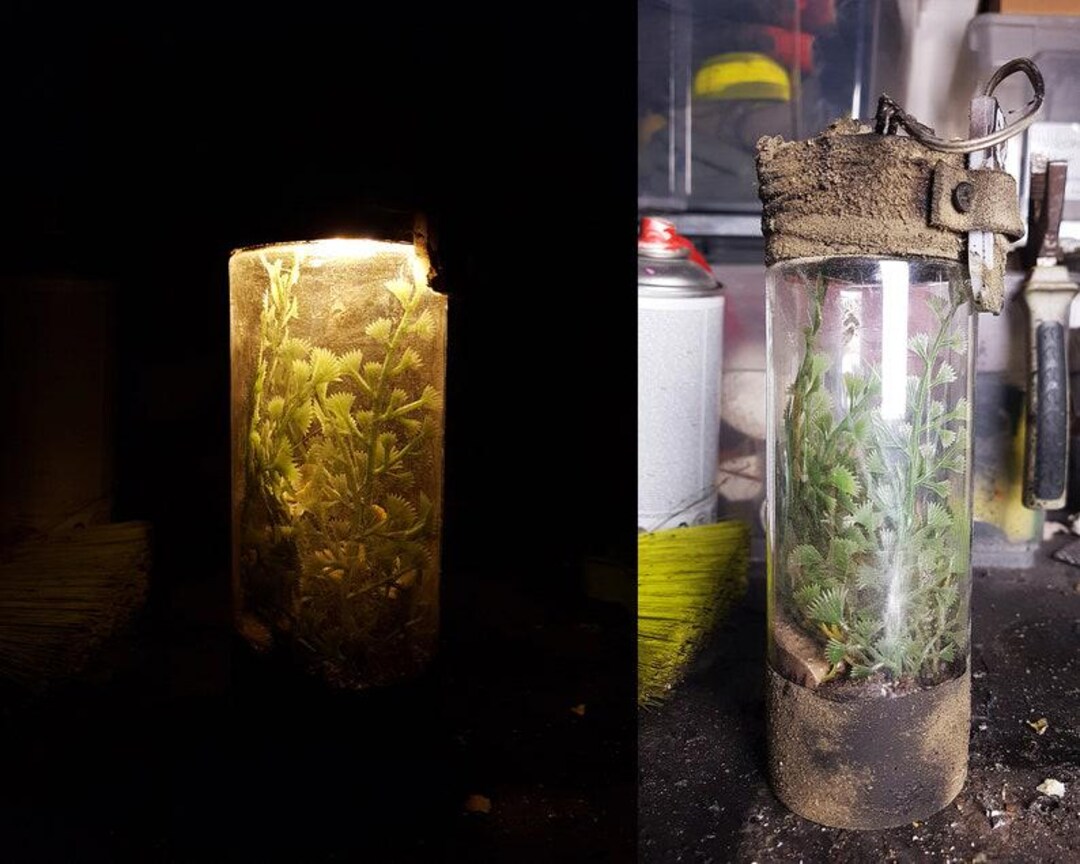 Post Apocalyptic Plants in Prop sample Collector With Lights / Plant ...