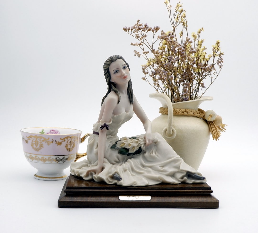Belcari Figurine - Seated Lady With Lillies - Capodimonte Naples Statue ...