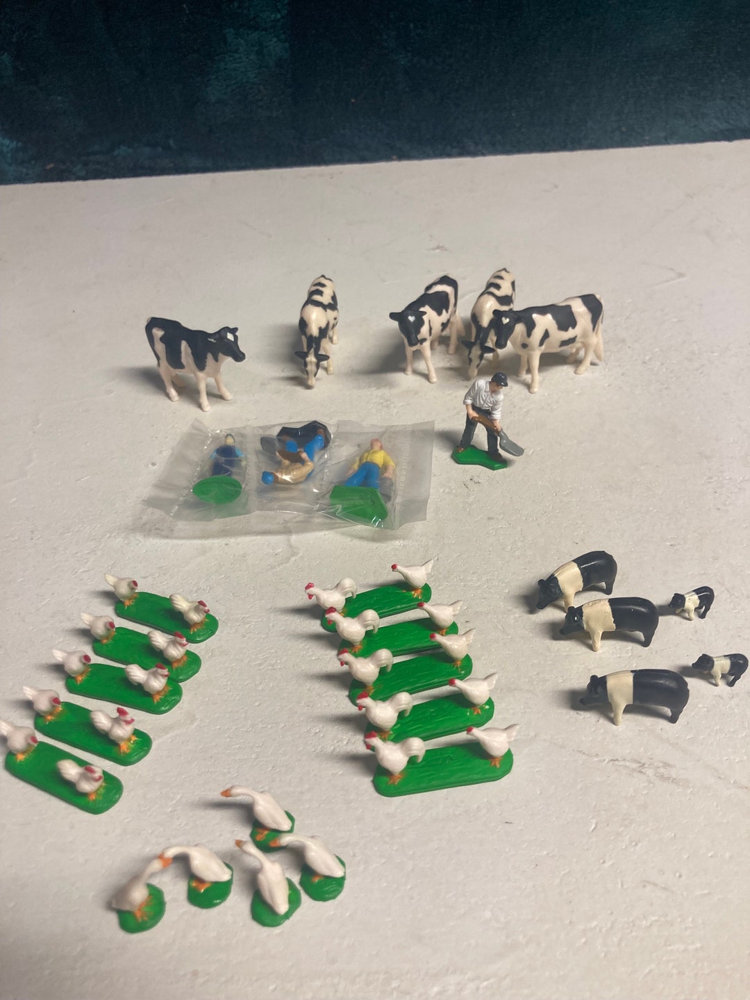 Ertl Farm Country Assortment of Animals and Farm Workers Group D - Etsy
