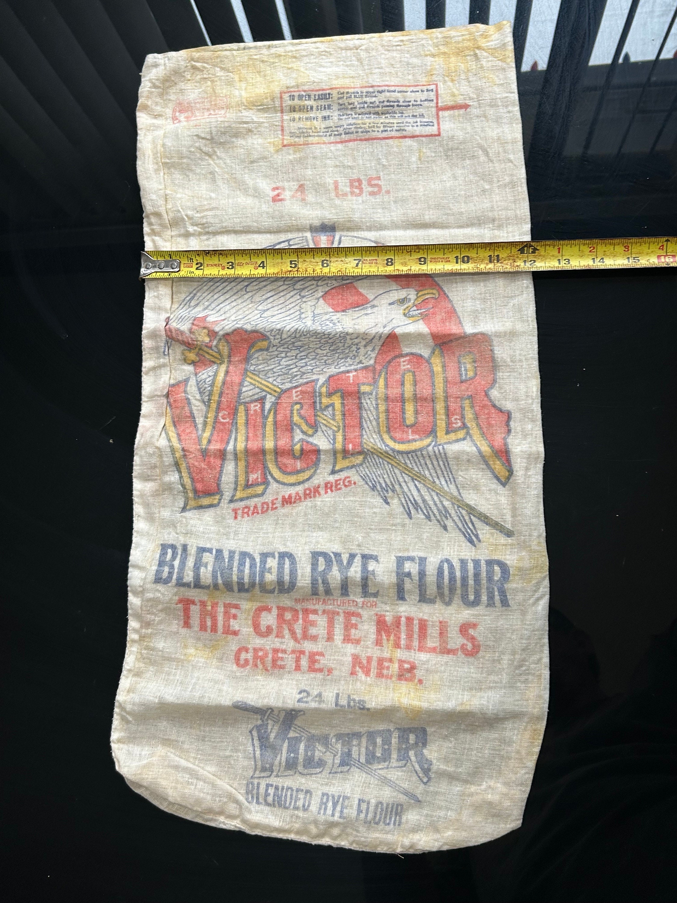 Victor Feeds Blended Rye Flour the Crete Mills Crete Nebraska 24 Pound ...