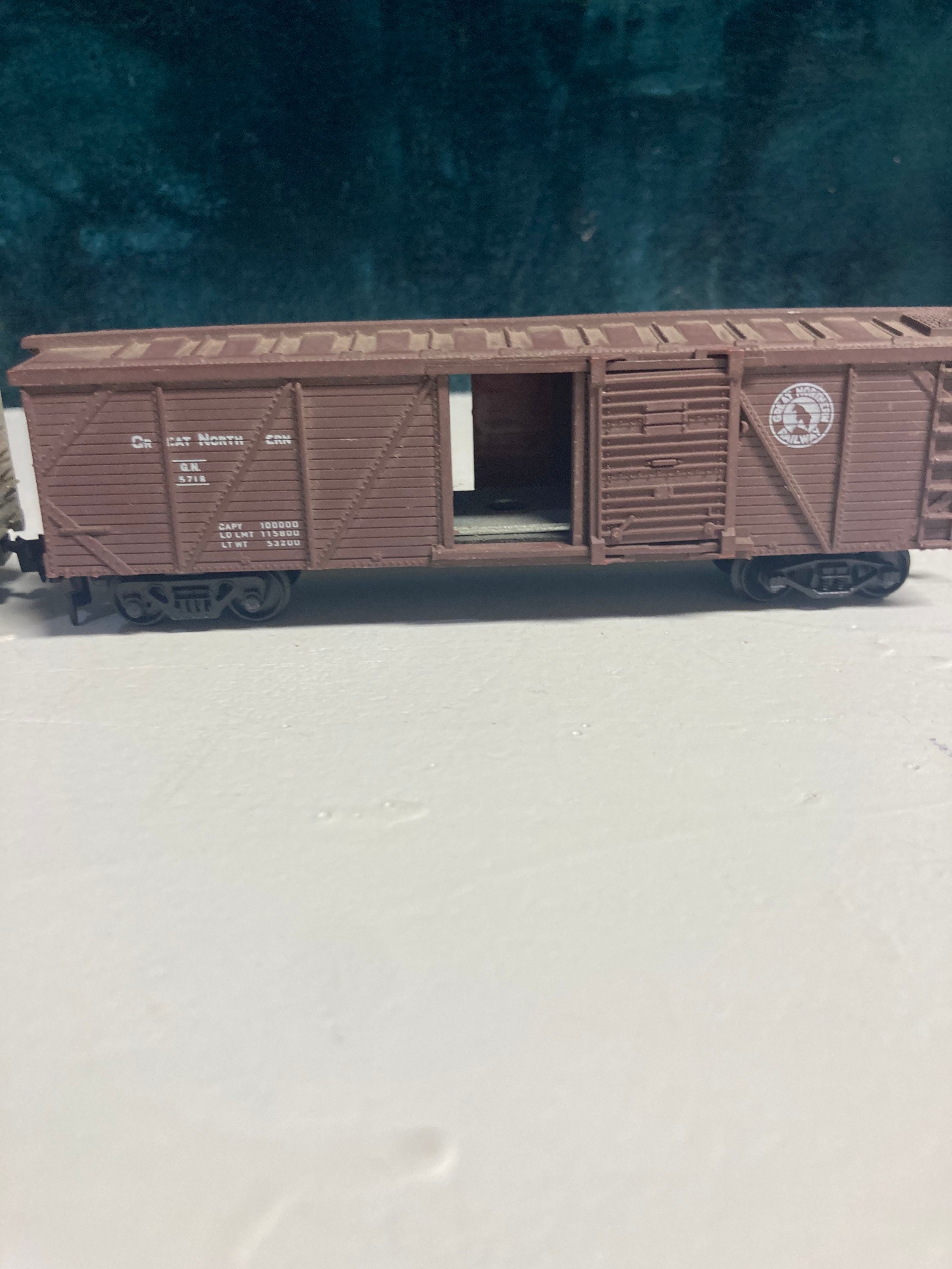 HO Train Car Group Lot Swift Refrigerated Line Boxcar Great Northern ...