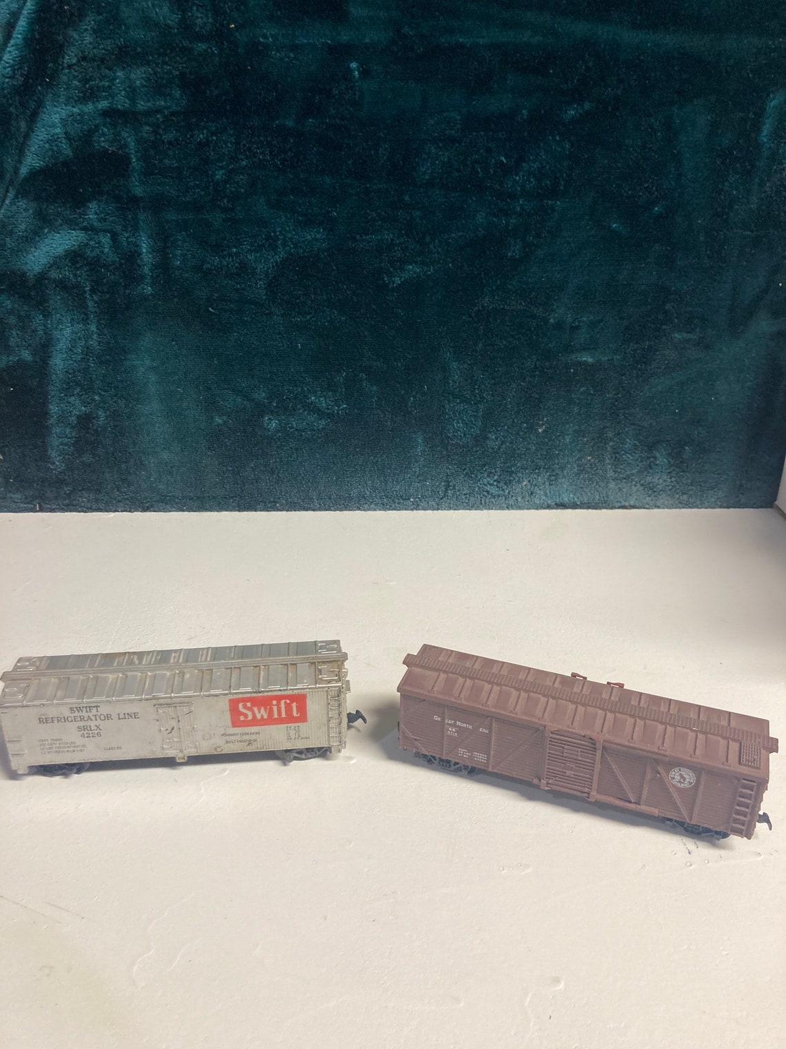 HO Train Car Group Lot Swift Refrigerated Line Boxcar Great Northern ...