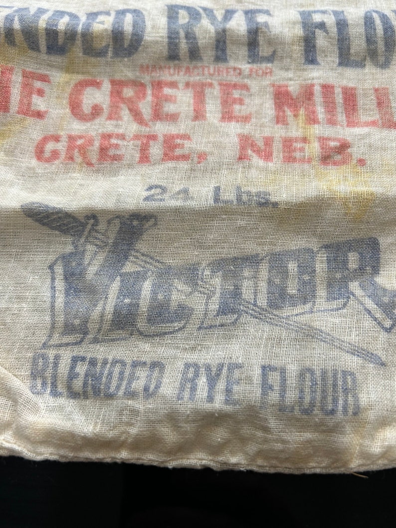 Victor Feeds Blended Rye Flour the Crete Mills Crete Nebraska 24 Pound ...