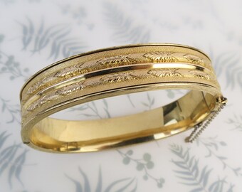 10k Gold Bangle Bracelet - Etsy