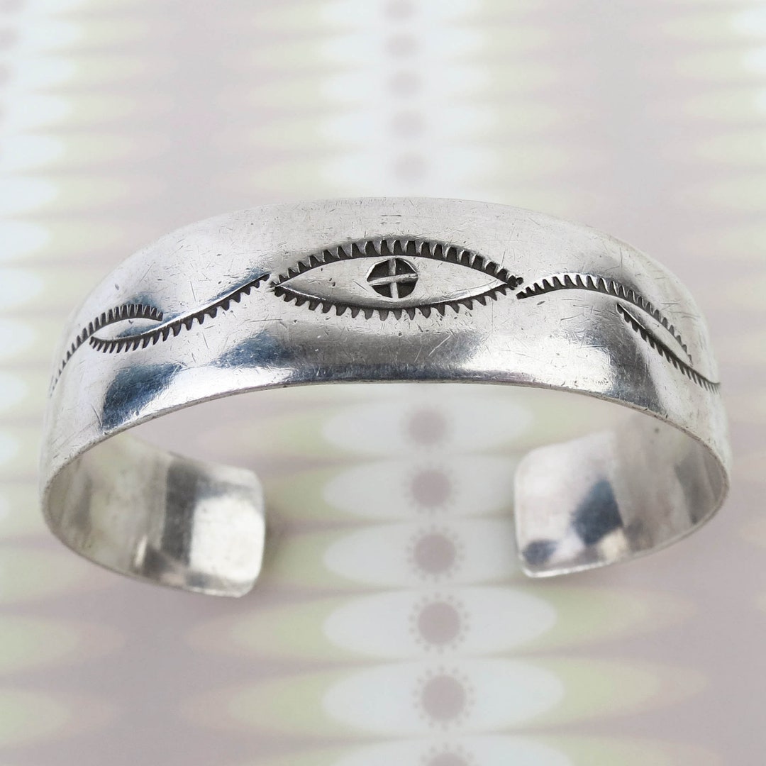 Center Cross in a Circle Eye Simple Stampwork Vintage 1980s Native ...