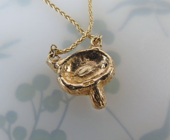 Ruby red eyes cute little foxy fox 9k gold pendant on… - Gem