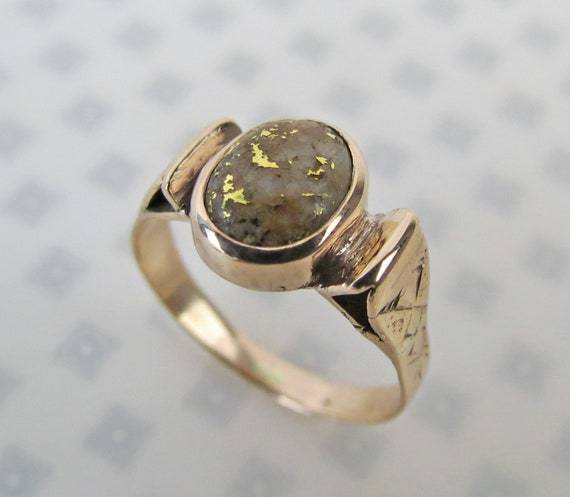 Antique 14k yellow gold, gold in quartz bearing gem, … - Gem