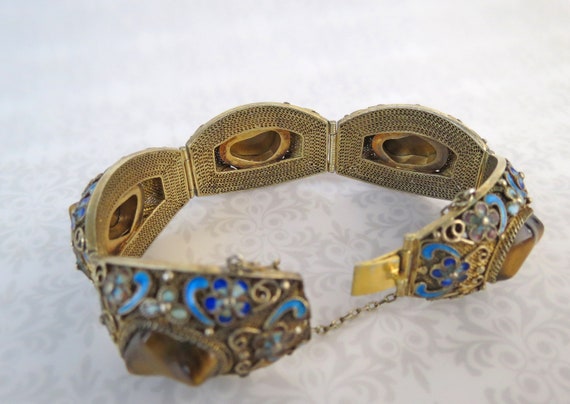 Fine Chinese filigree gilt silver enamel & Tigers Eye… - Gem