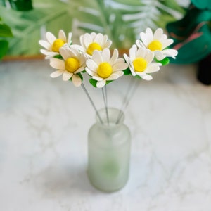 Small Felt Daisy Spring Flower Arrangement - Etsy UK