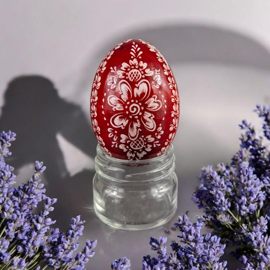 Polish Easter Eggs - Red Artisan Chicken Eggs for Happy Easter Day ...