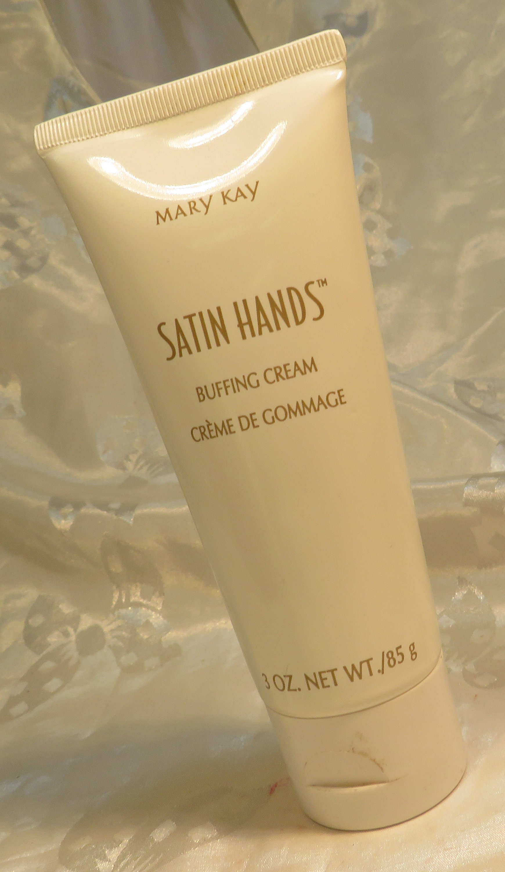 Mary Kay Hard to Find Buffing Cream Full 3 Oz. Tube Flip-top Applicator ...