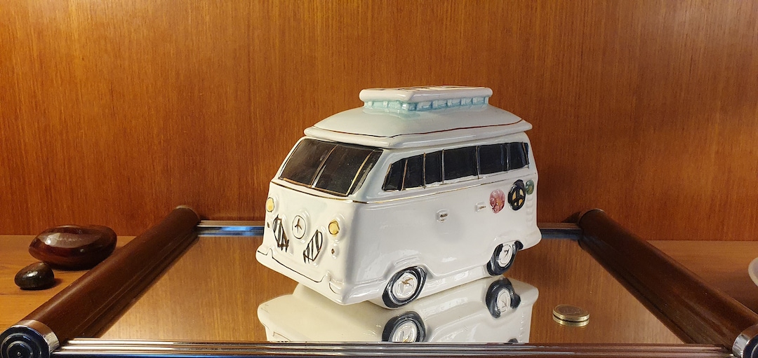 Maceta de cerámica pintada a mano VW combi paz enamorada. 1990 ...