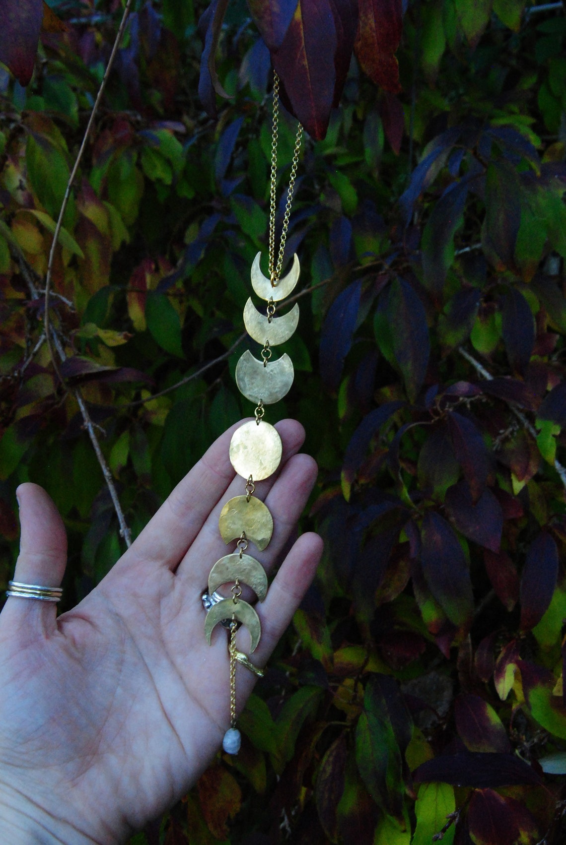 Collier Cycle lunaire en laiton martelé. Pièce - Etsy France