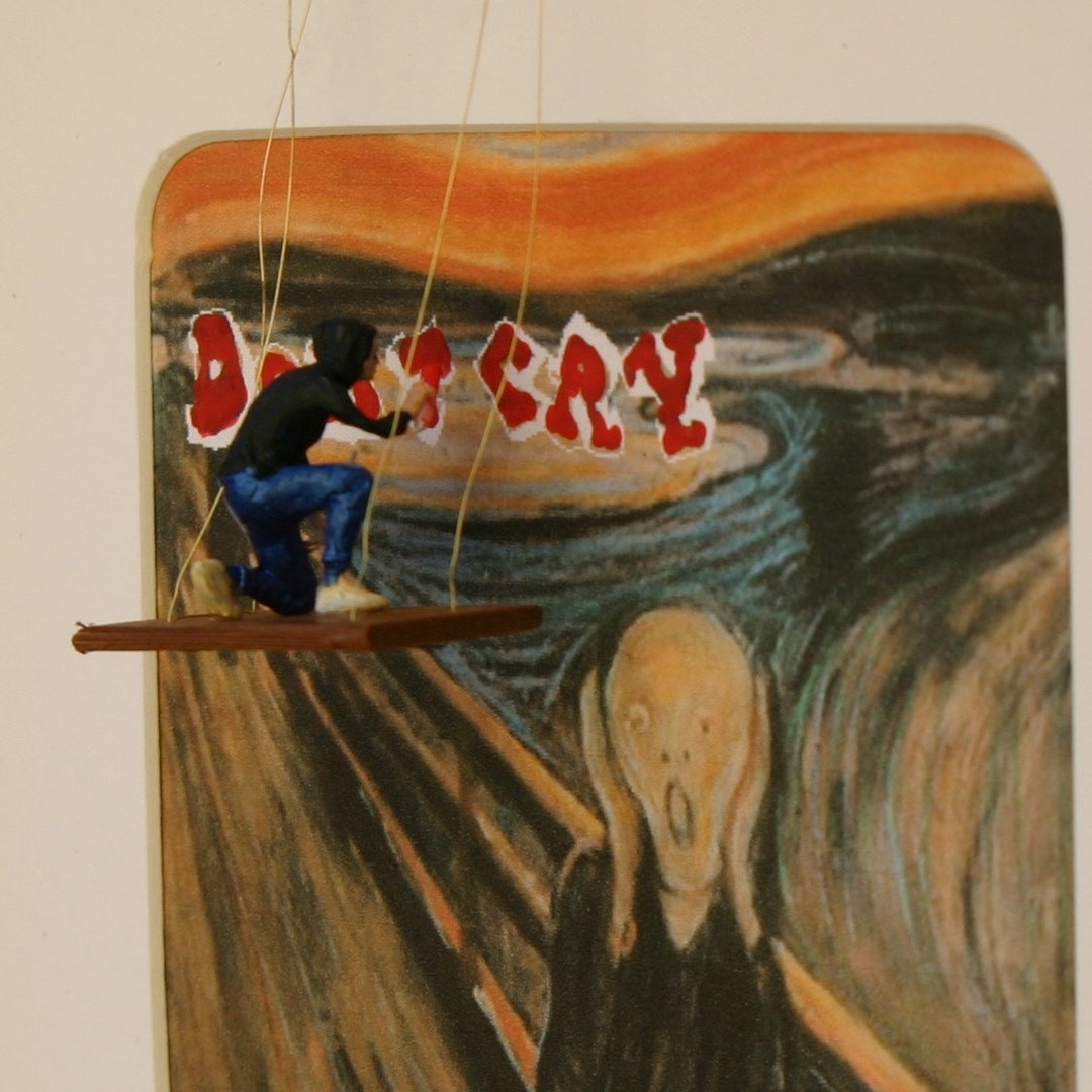 The Scream - Diorama - Dont Cry - Miniature Picture With Frame - Banksy ...