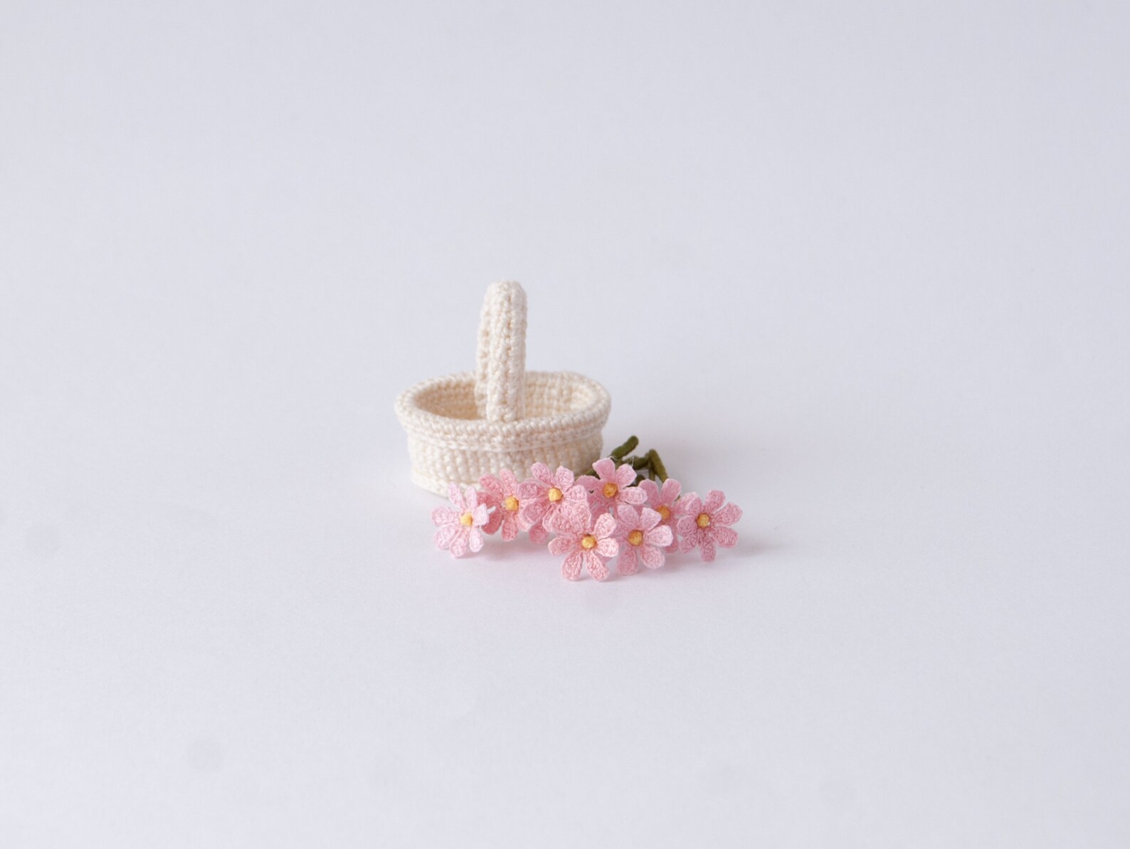 Miniature Pink Daisies Flowers Bouquet Miniature Basket Tiny Crochet ...