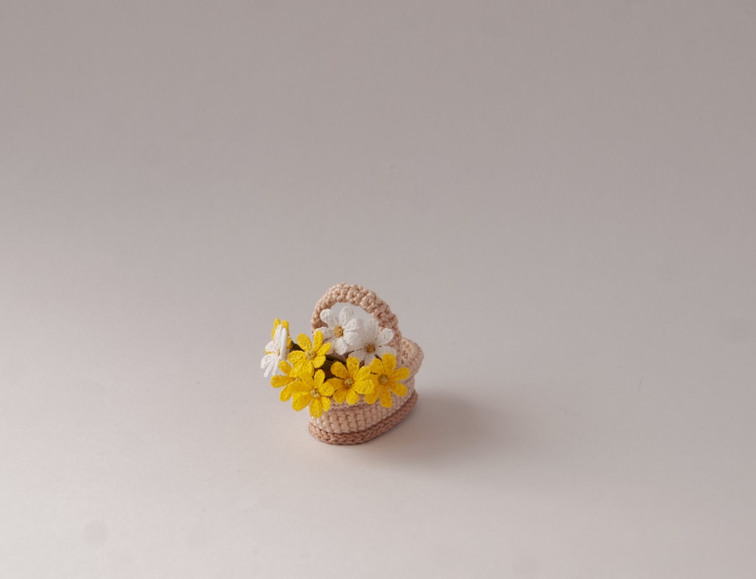 Miniature Daisies Miniature Crochet Yellow Flowers Dollhouse Bouquet ...