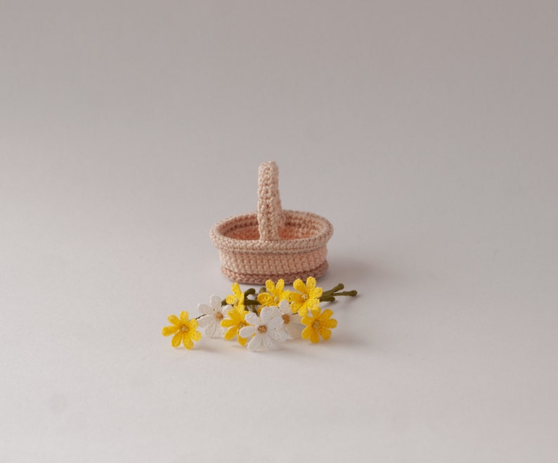 Miniature Daisies Miniature Crochet Yellow Flowers Dollhouse Bouquet ...