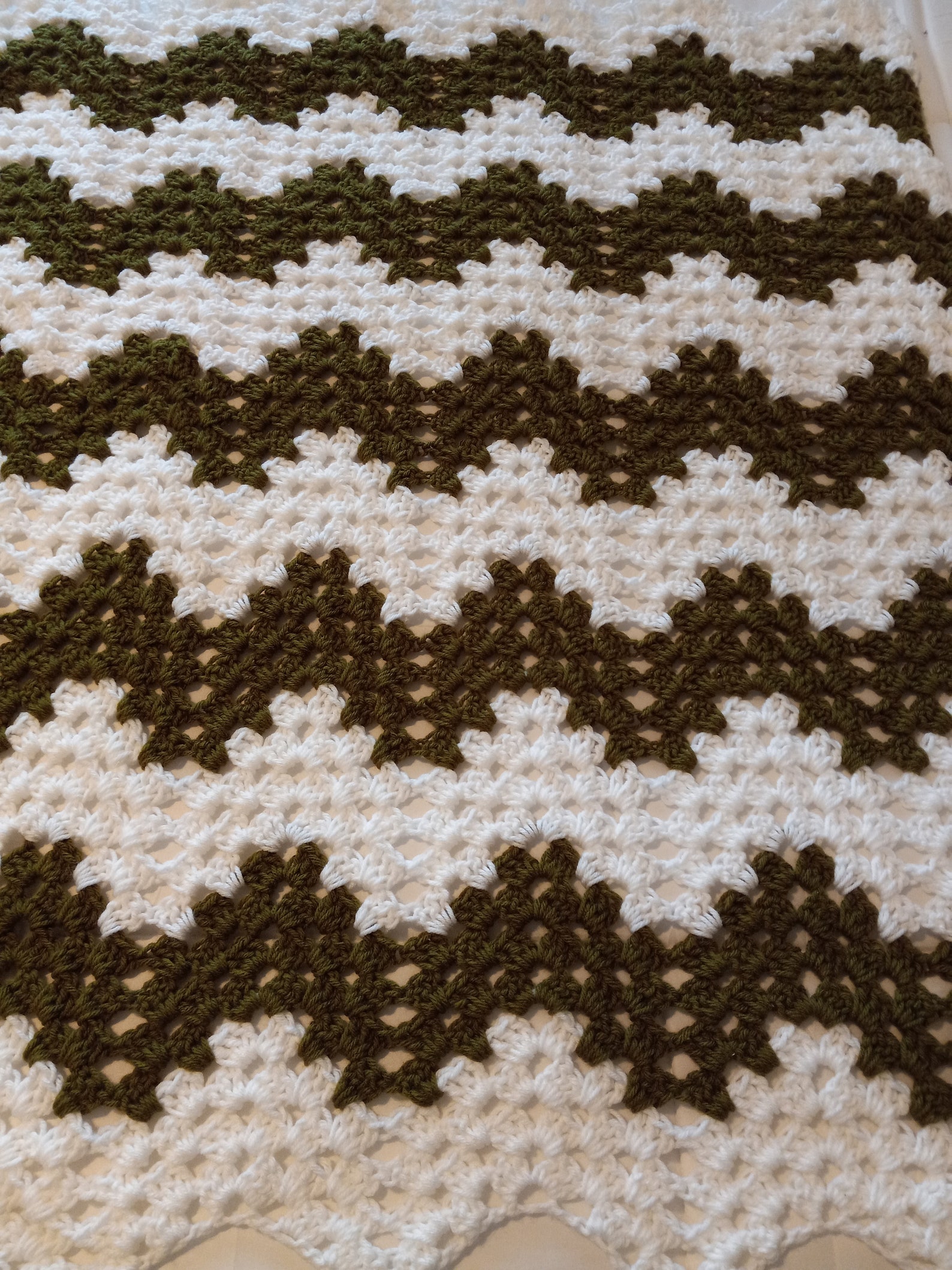 Charming Crocheted Granny Ripple Throw White and Olive Green - Etsy
