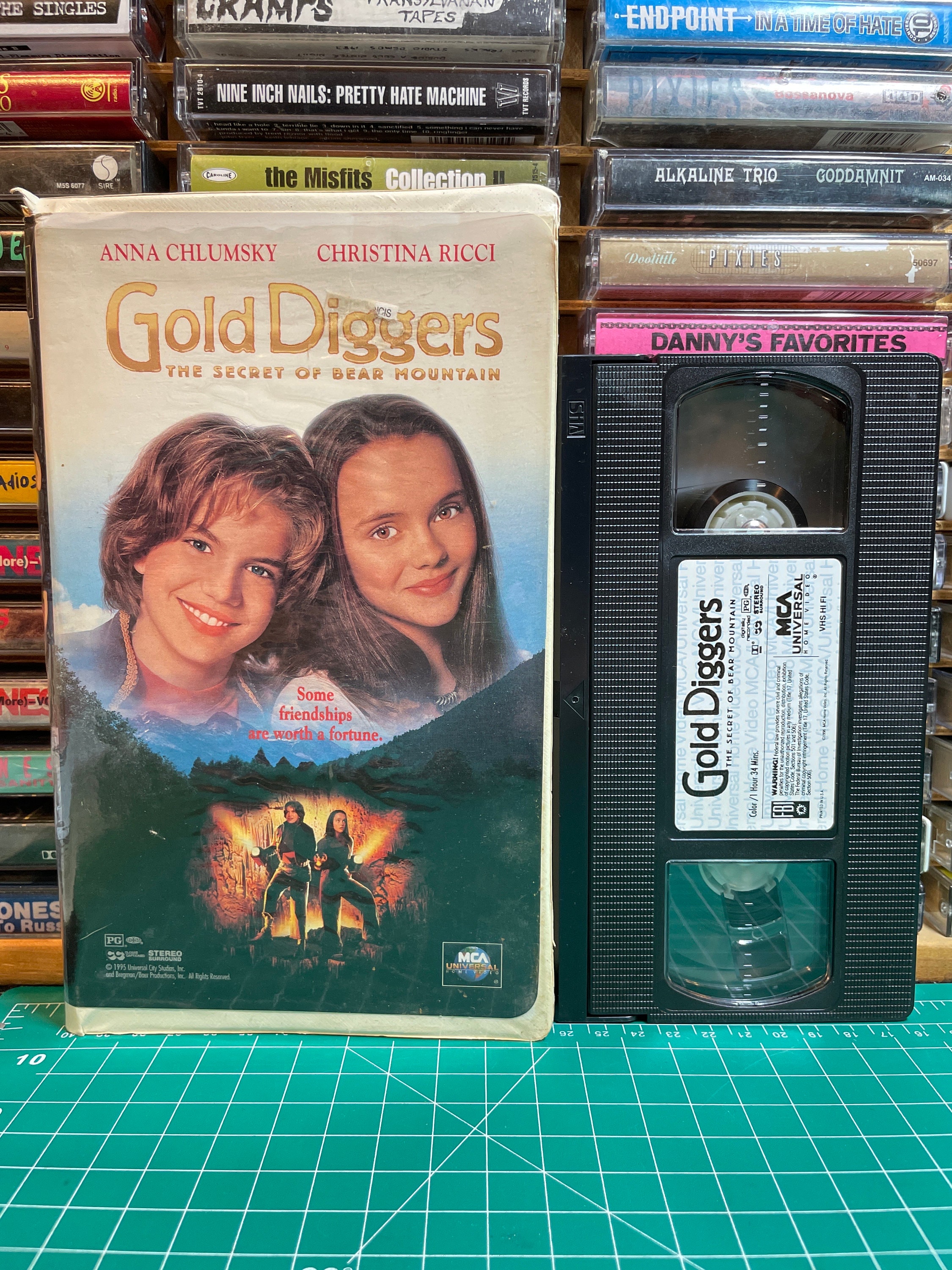 Gold Diggers Ricci Walt Disney VHS Clamshell Used Vintage - Etsy
