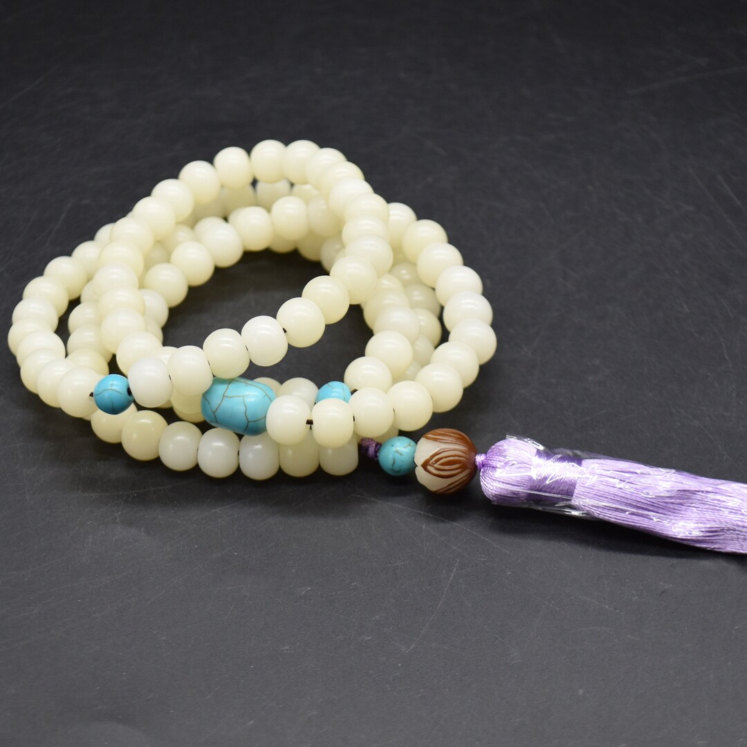 Ivory White Bodhi Root Rondelle Beads With Hand Carved Lotus Bead - 108 ...