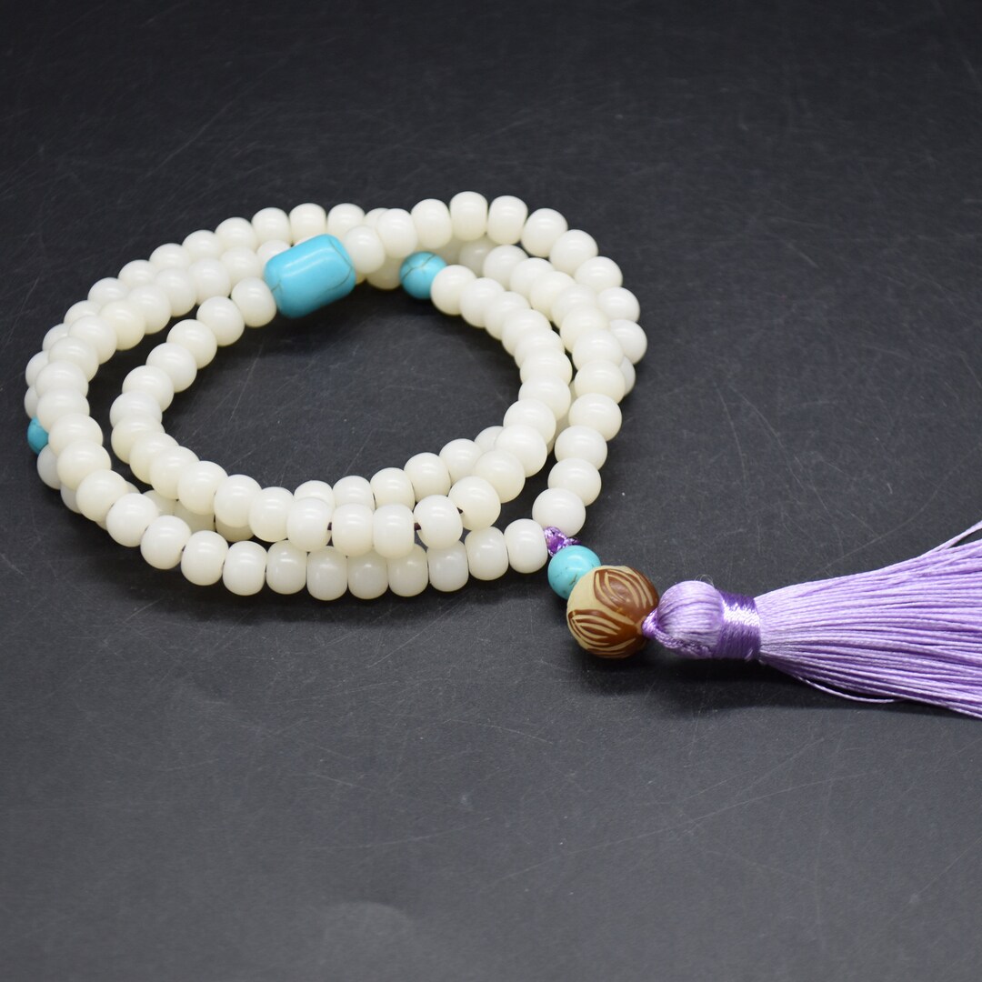 Ivory White Bodhi Root Rondelle Beads With Hand Carved Lotus Bead - 108 ...