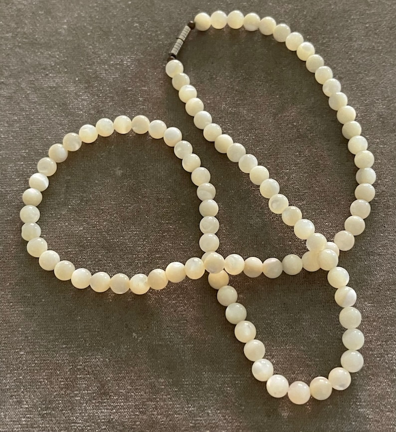 Mother of Pearl Pearlette Bead Necklace - Etsy