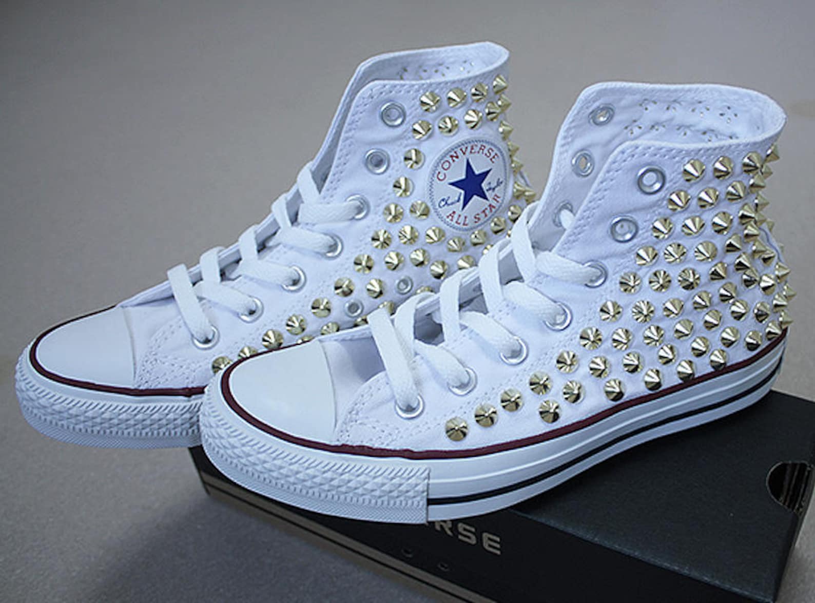 Genuine CONVERSE White With Studs All-star Chuck Taylor Sneakers Shoes ...