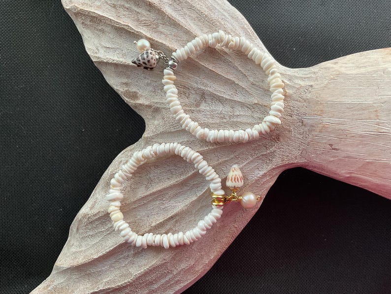 Puka Shell Bracelet , Cone Shell & Pearl Charms - Etsy