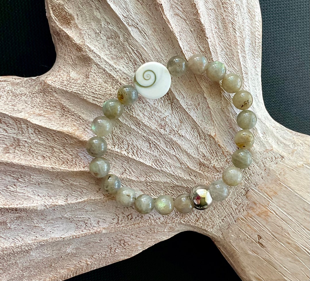 Labradorite and Shiva Eye Shell - Etsy