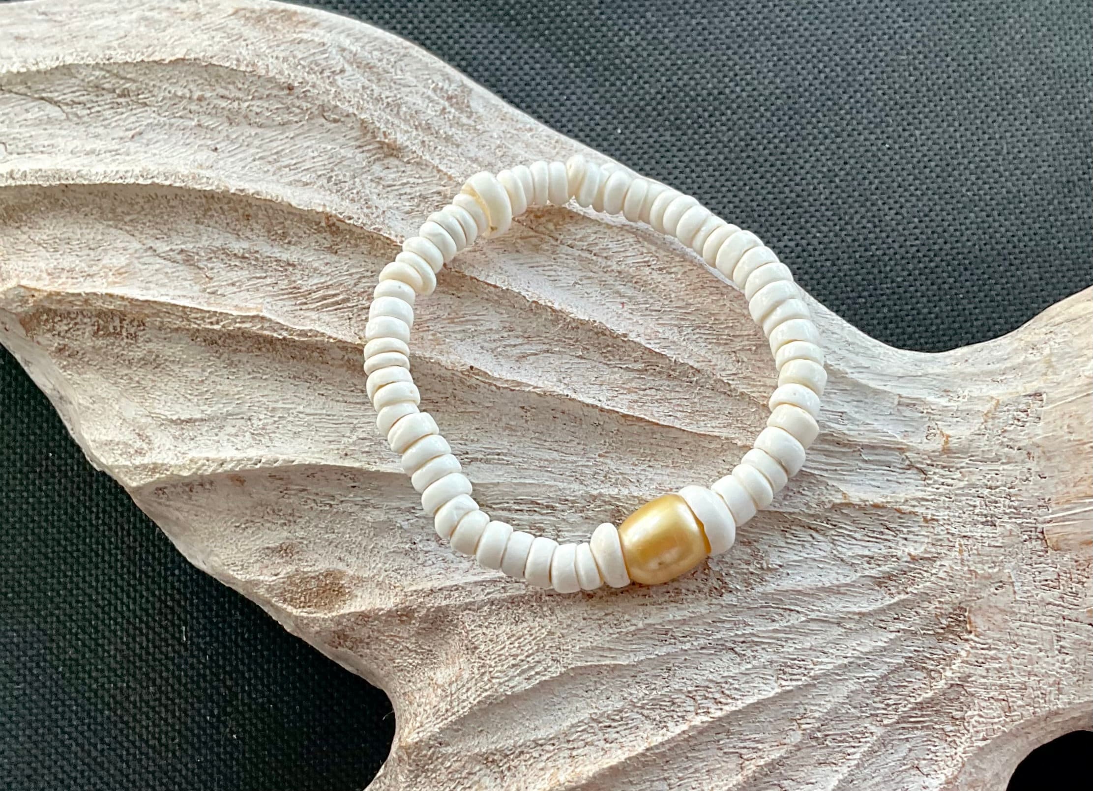 Puka Shell Bracelet With XL Champagne Baroque Pearl - Etsy