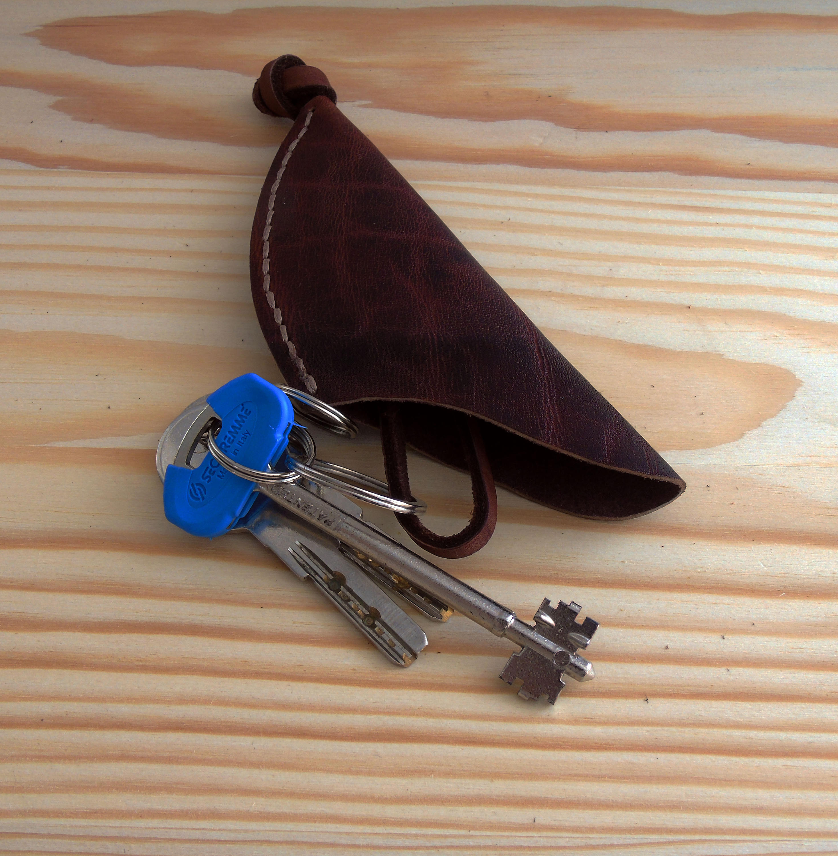 Leather Key Holder Leather keychain Men's leather key | Etsy