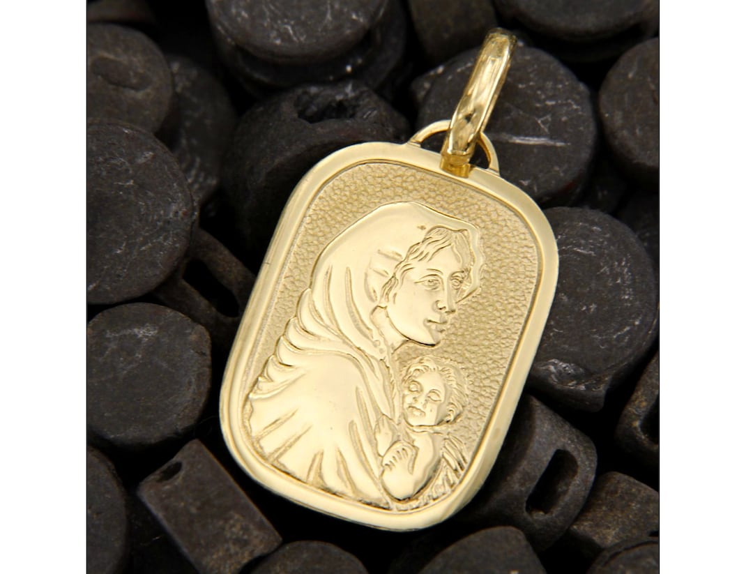 18k Gold Virgin Mary and Child Pendant, Holy Mary Pendant, Gold Madonna ...