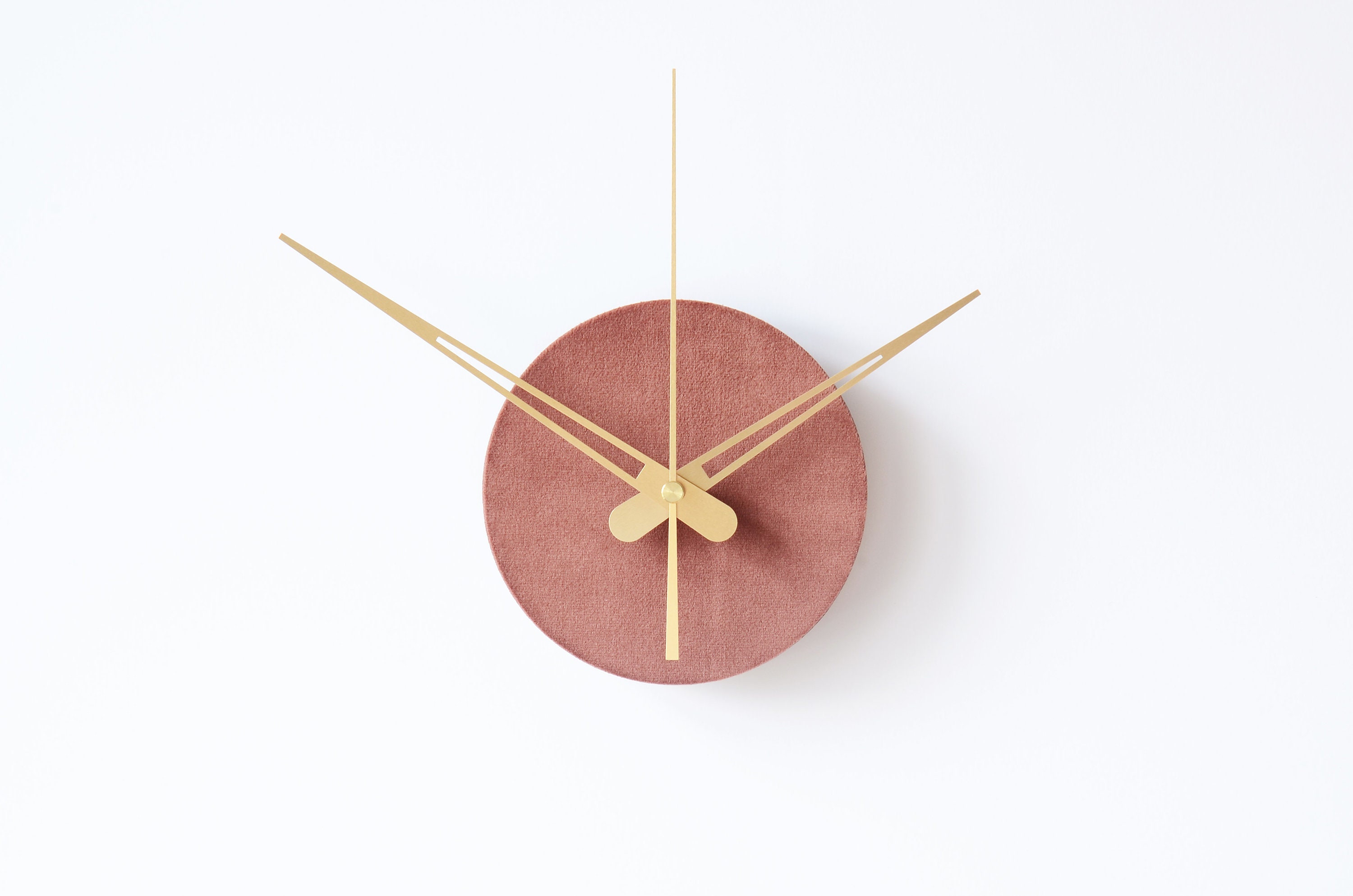 Small Clock for Wall - Solid Color Decorative Small and Minimalist ...