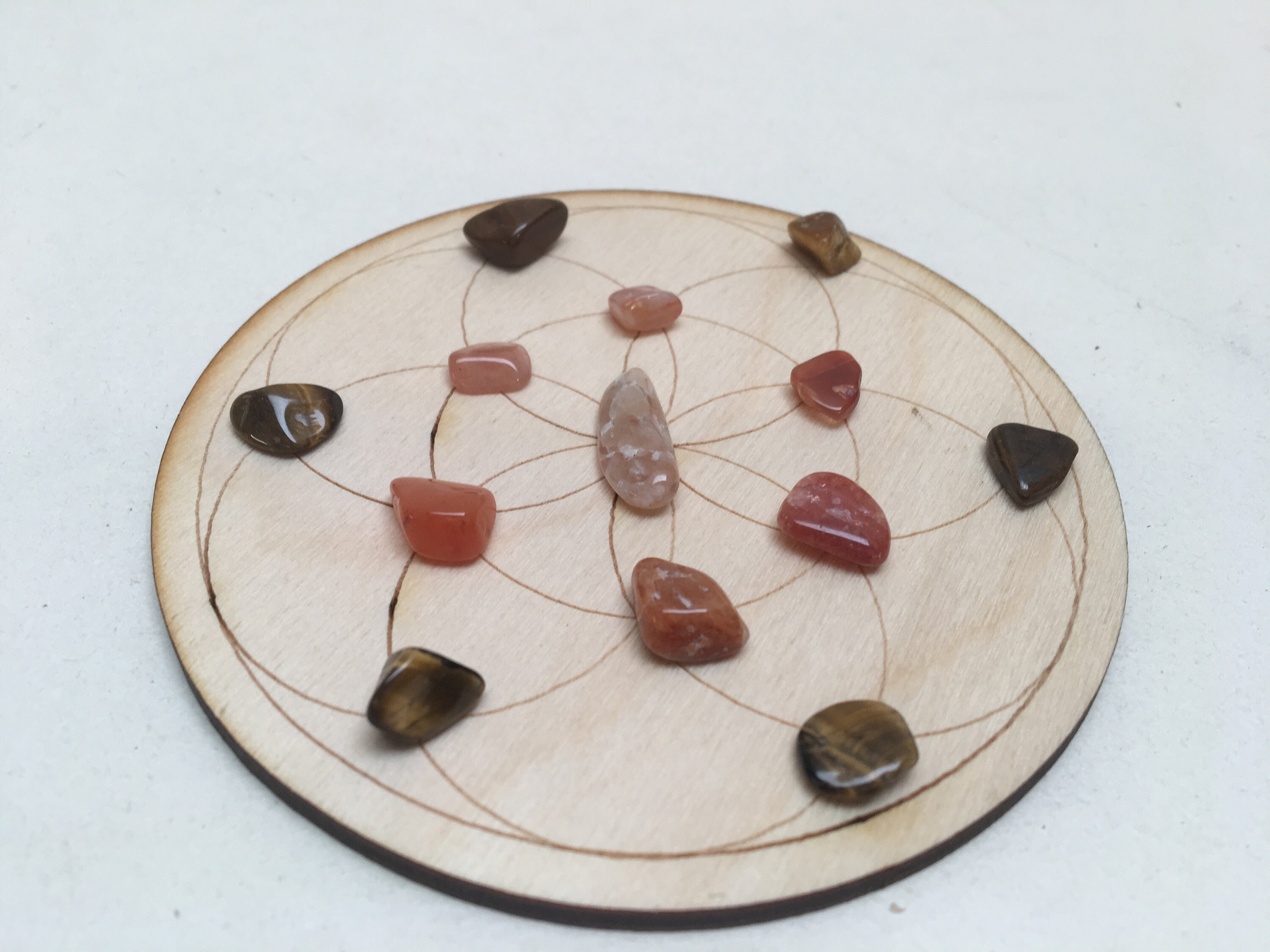 Set of 4 Mini Wooden Crystal Grid Plates Metatrons Cube | Etsy UK
