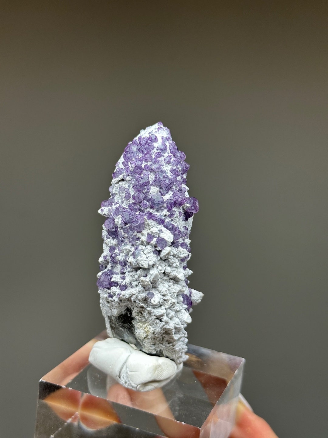 Bi-color Fluorite on Candle Quartz From Huanggangliang Mine ...