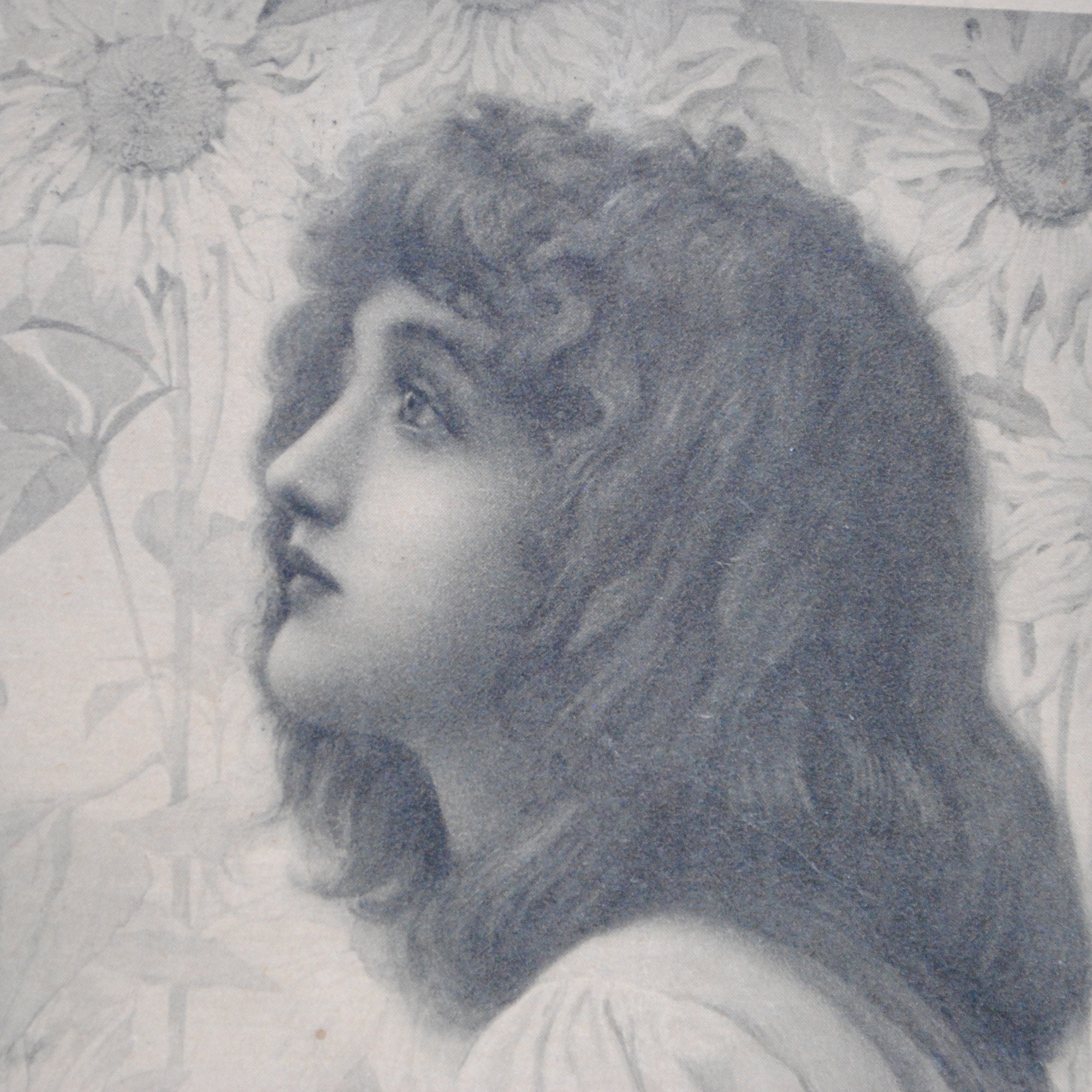 Ruby Dow's Instagram, Twitter & Facebook on IDCrawl