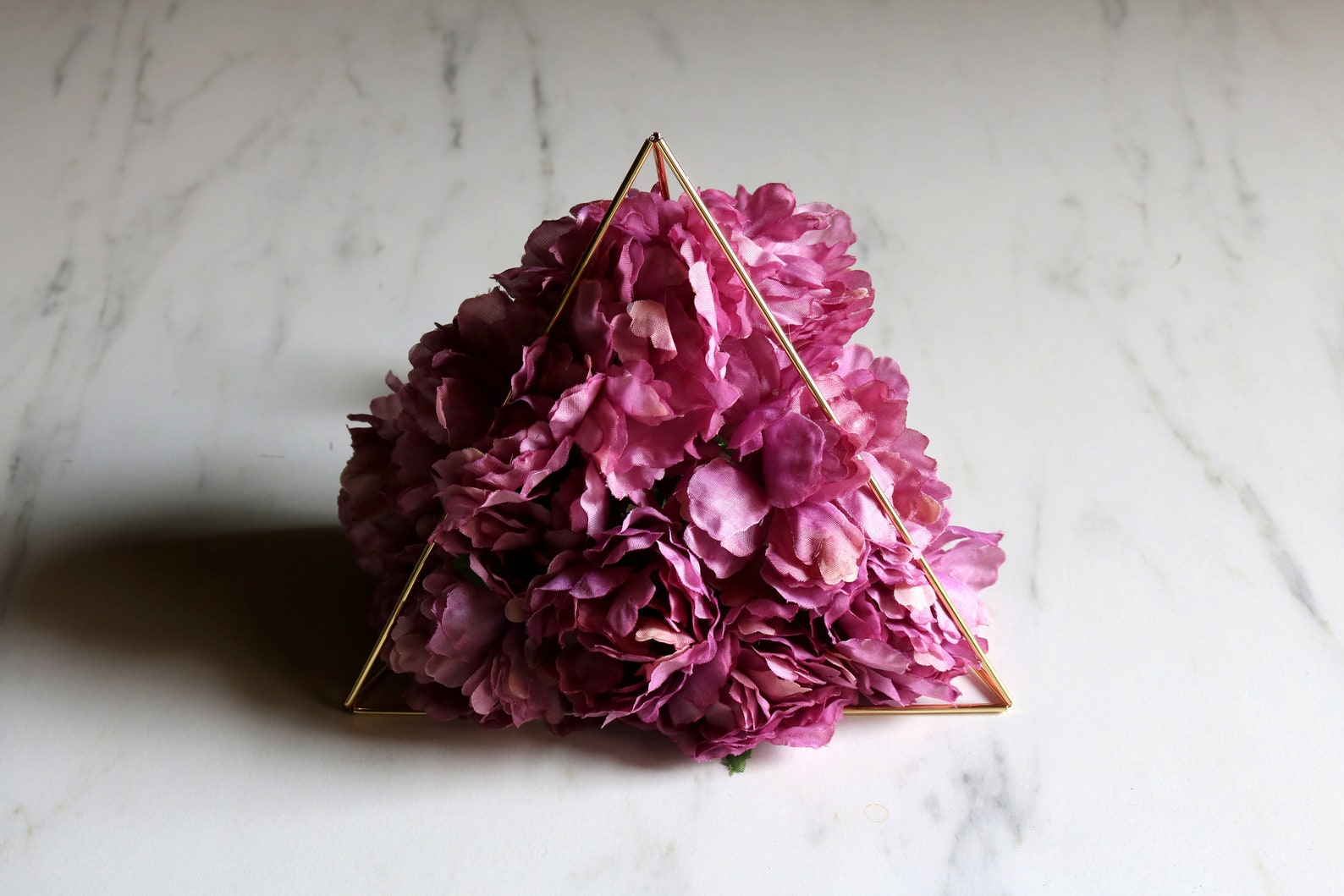 Different Size Gold Tone Tetrahedron Nesting Triangle Centerpieces ...