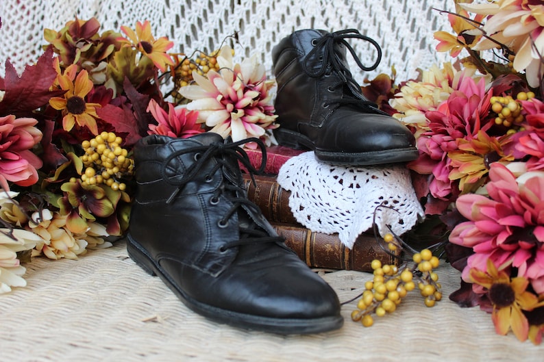 Ladies Vintage Black Leather Ankle Boots / Comfy Lace up Low Cut Ankle ...