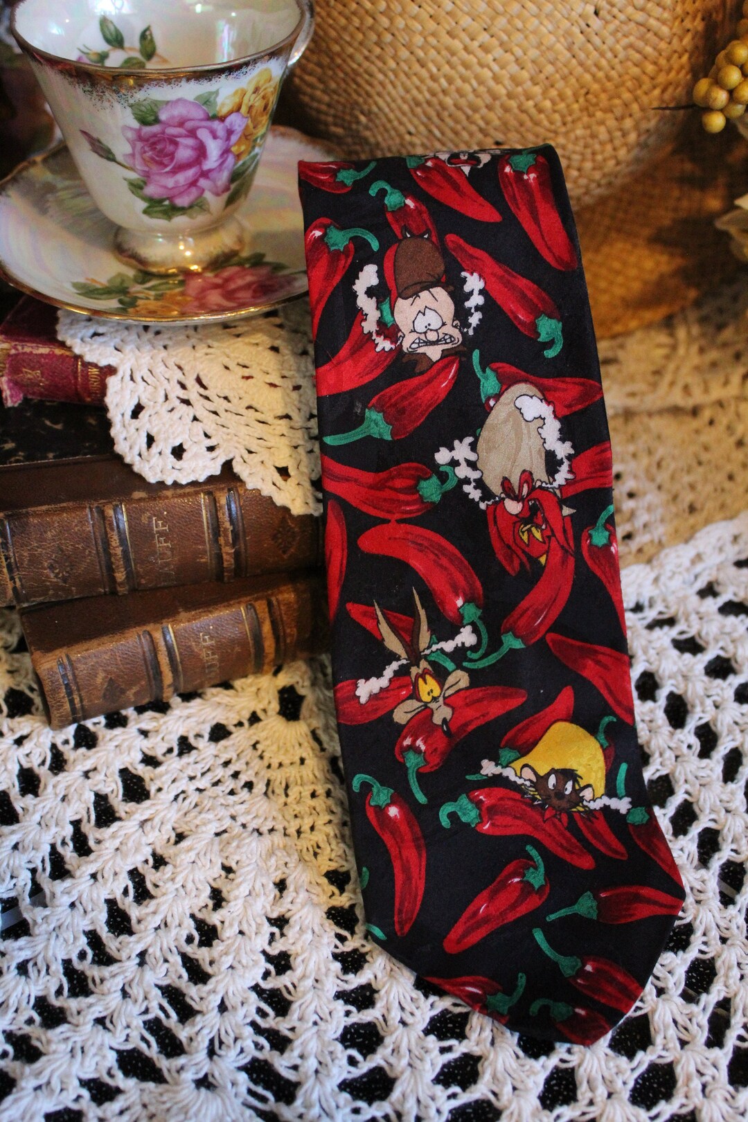 Hot Chili Pepper Looney Tunes Mania Neckwear, Tie / Men's Bright ...