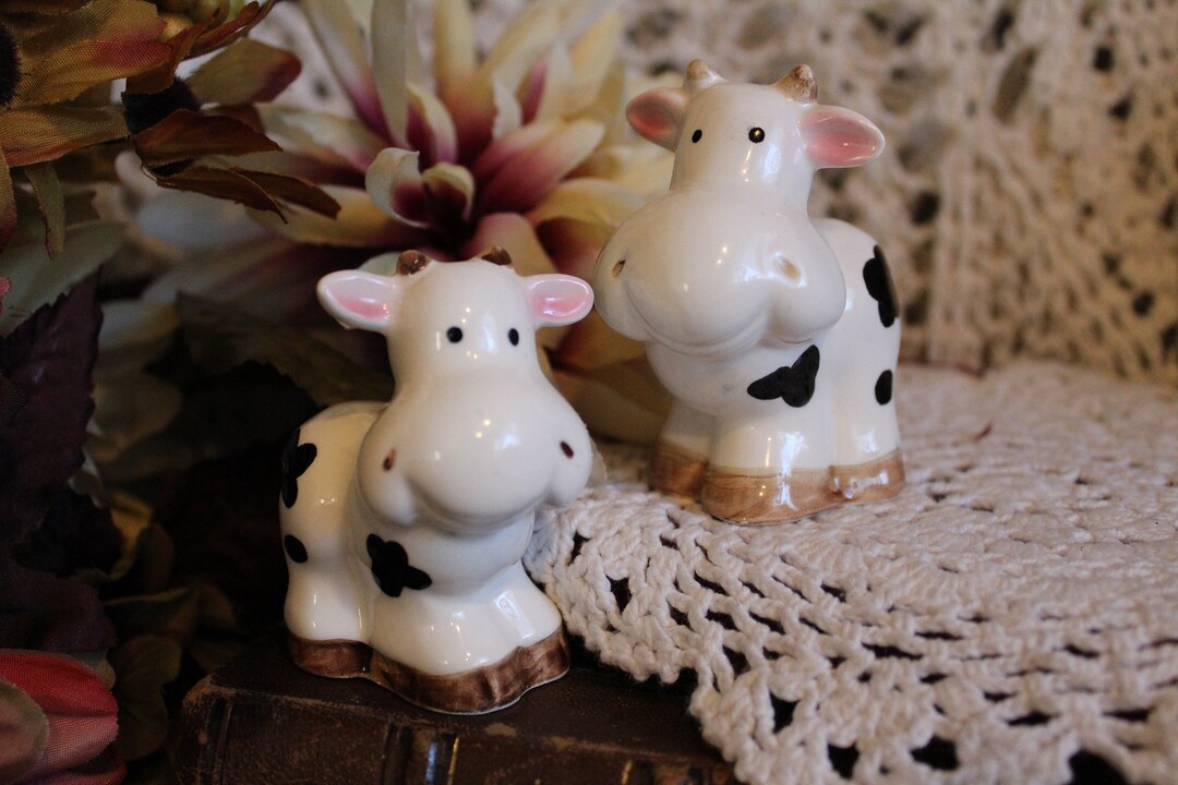 Puffy Ceramic Holstein Cows Salt / Pepper Shaker Set / Korean Made ...