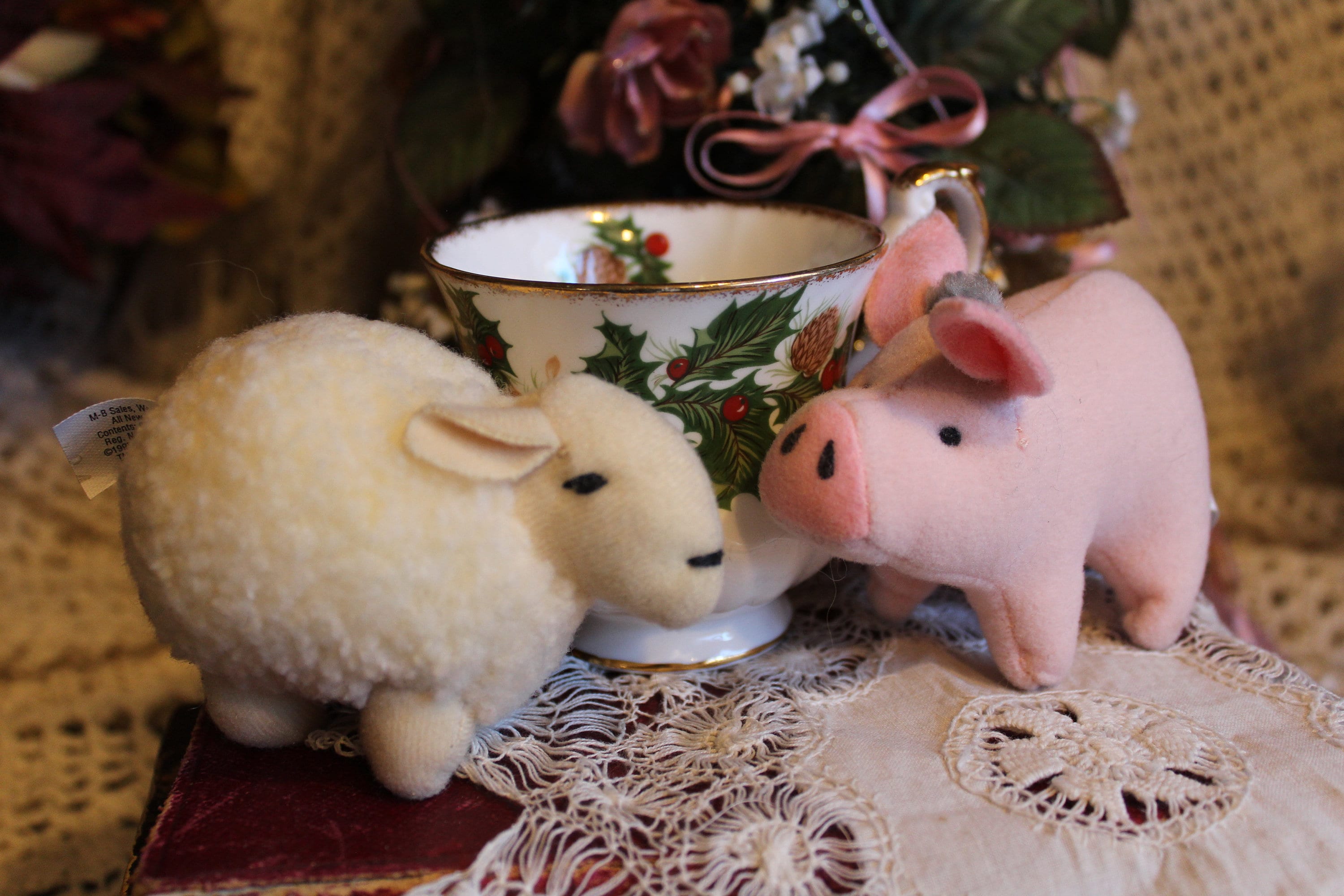 Babe Pig, Sheep Plush Animals / 1995 Mcdonald's Corp. Tiny Stuffed ...