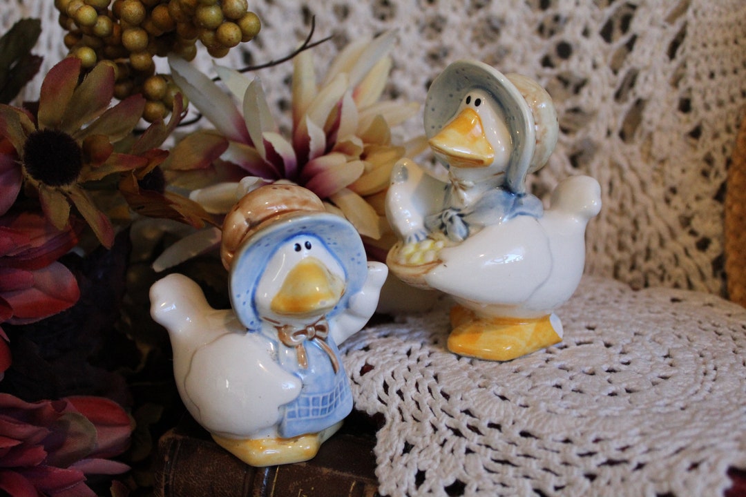 Puffy Ceramic Goose Salt / Pepper Shaker Set / Korean Made Vintage ...