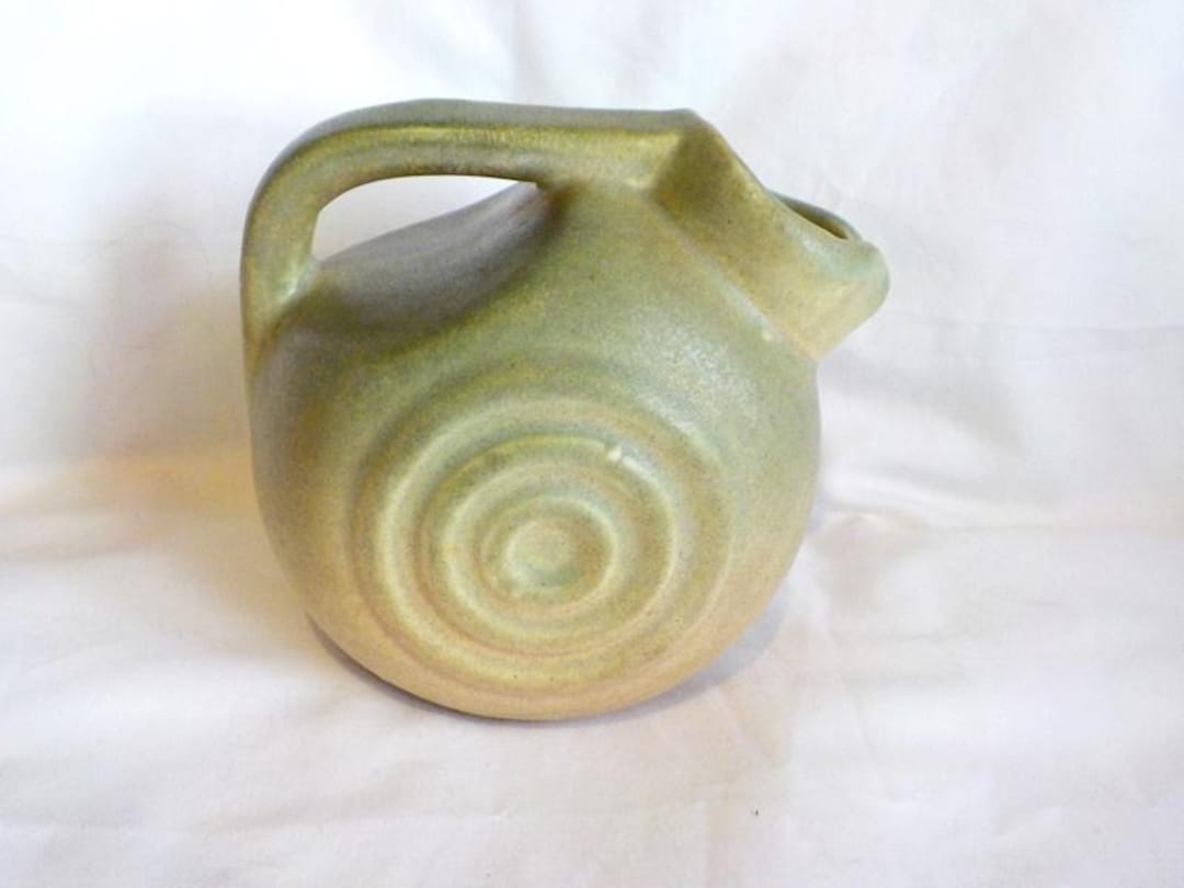 Vintage Niloak Pottery Bullseye Tilt Pitcher Green to Tan 20oz 5 1/8 ...