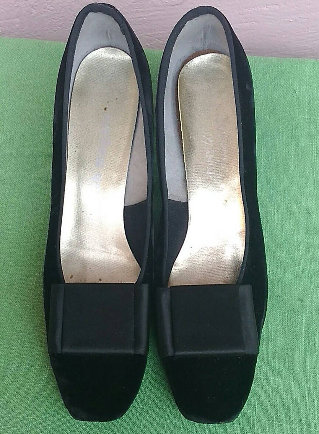 Vintage 1960's Black Velvet Pilgrim Pump Shoe for Joseph Magnin by Tony ...