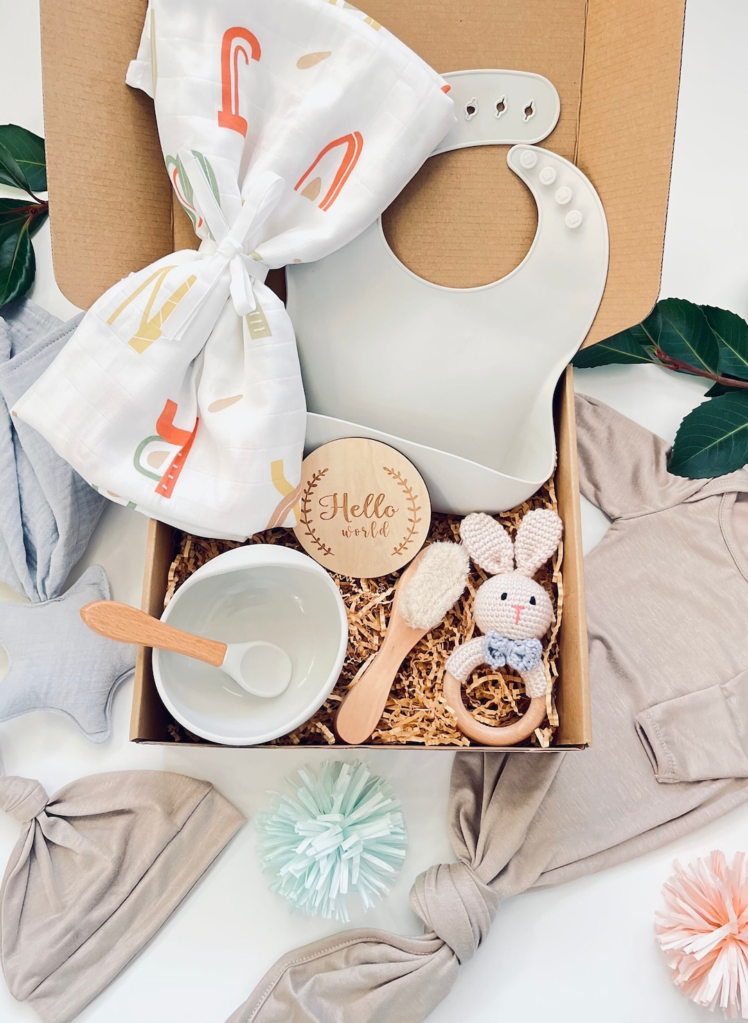 Neutral Gender Gift | Baby Shower Gift | Deluxe Baby Gift Box | 10 ...