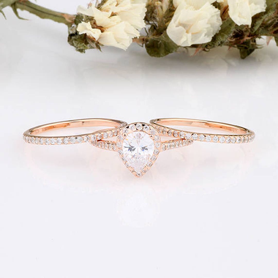 Rose Gold Pear Shaped 3 Pieces Rings Set / Pear Halo Women Matching Set ...