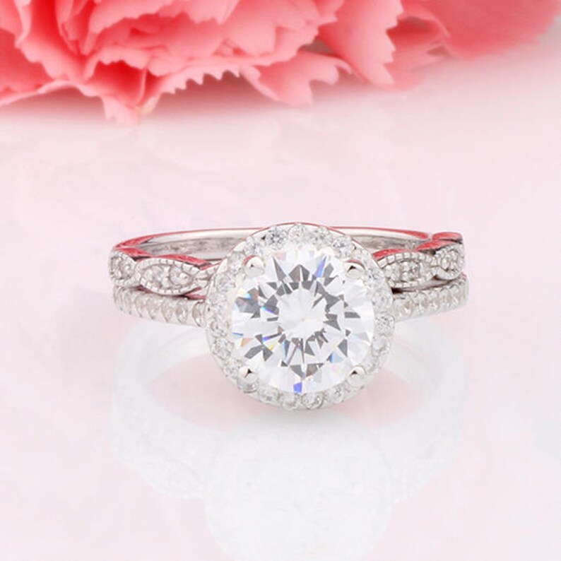 Round Shaped CZ Sterling Silver Rings Set / Round Halo Rings | Etsy