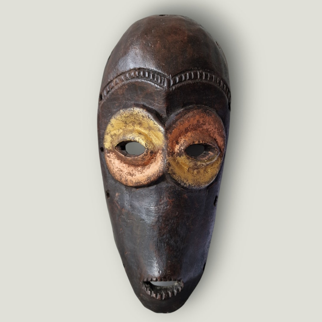 LEEGA, Lega, Congo. Afrika. Ceremonial Tribe Mask. Hand Carved Figural ...